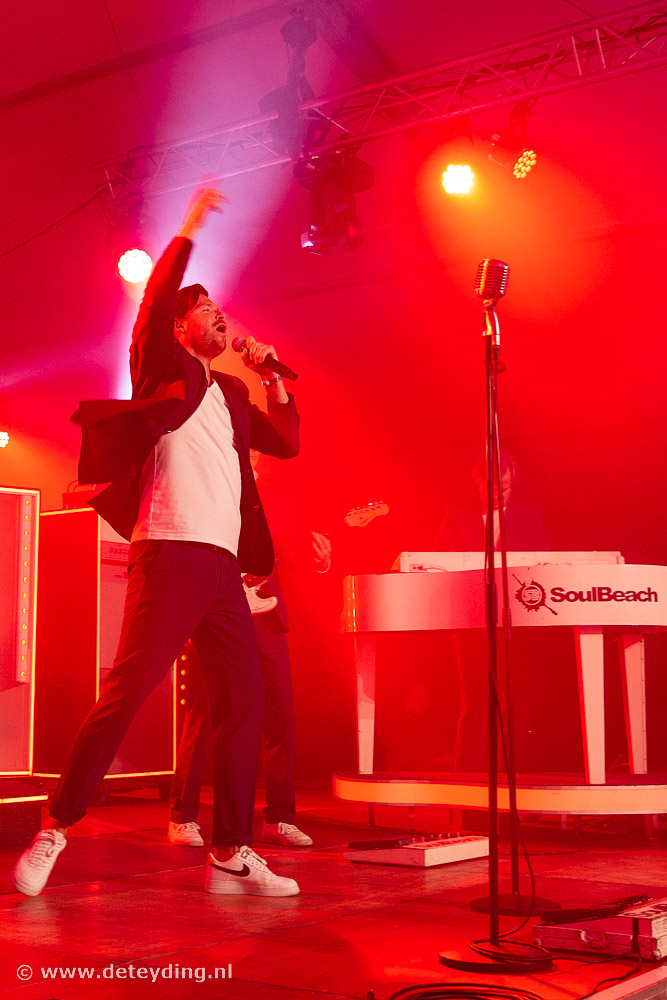 Soulbeach en DJ Michiel sluiten Sassenheimse feestweek af – De Teyding